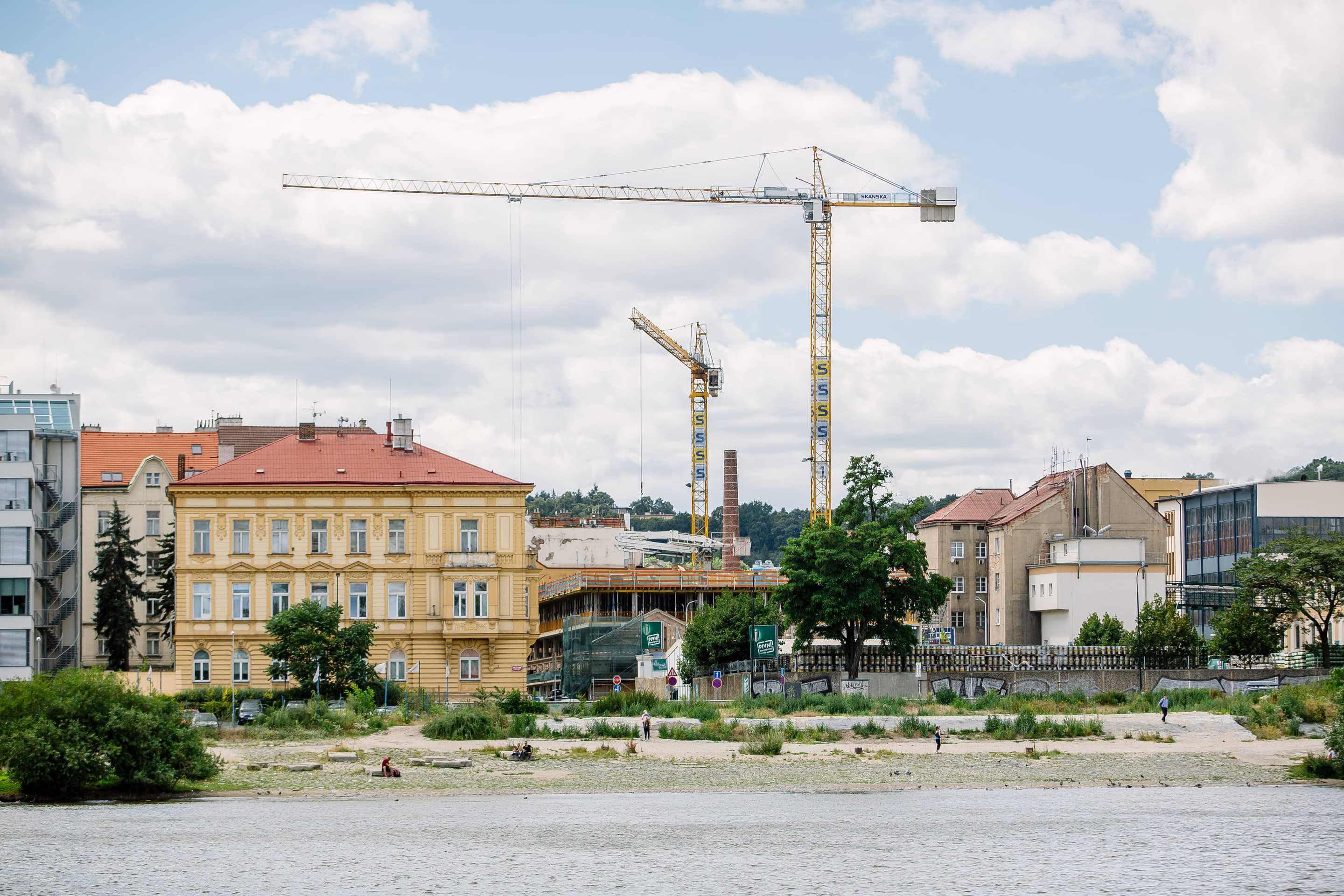 Planeta Praha: Where to build new neighborhoods?
